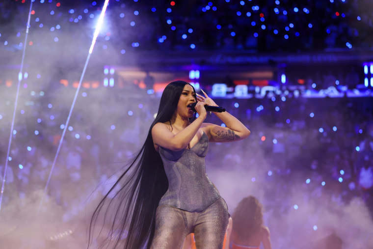 Spurs vs. Knicks: See all the star power on celebrity row at Madison ...