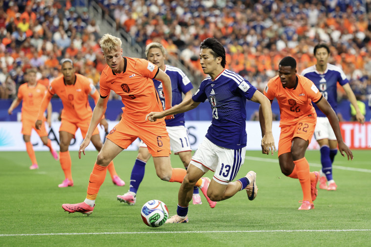 Japan’s Daichi Kamada scores late header to rescue 2-2 draw with the ...