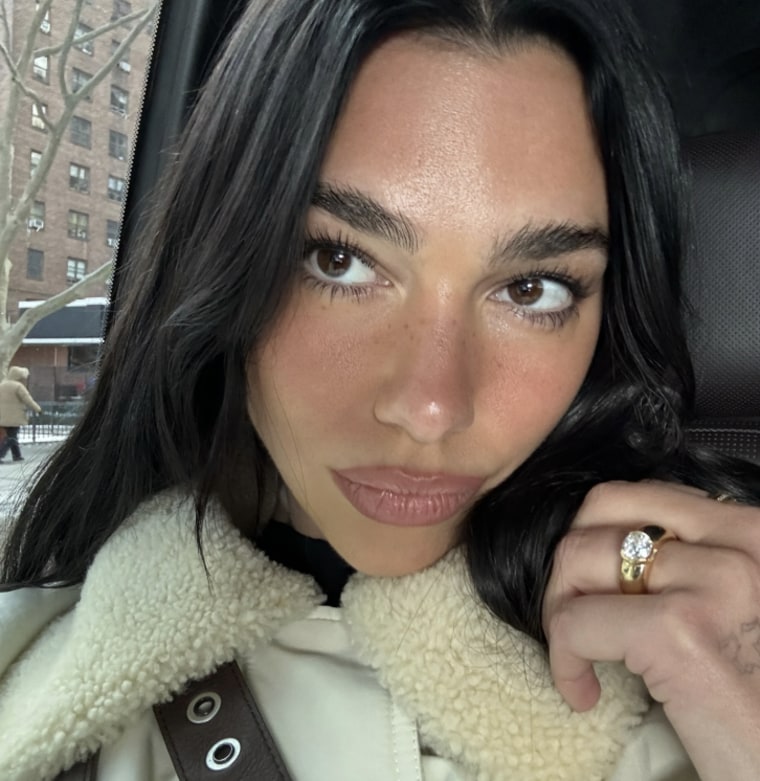 Dua Lipa’s Chunky Engagement Ring Analyzed By Jewelers