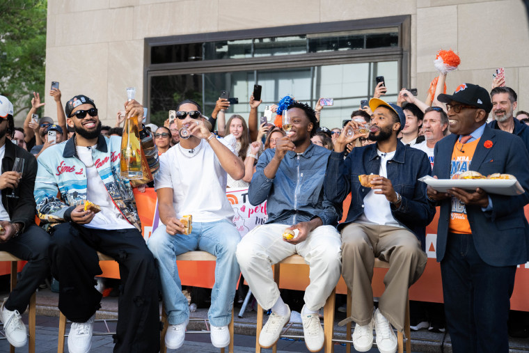 Knicks Starting 5 Reveal The Team Rule Behind Their On-Court Chemistry ...