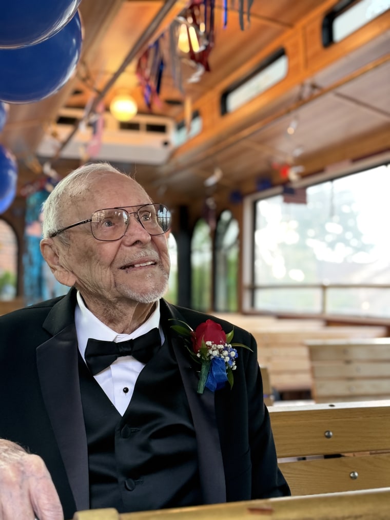 Man, 100, Who Loves to Dance and Attended His First Prom, Shares 4 ...