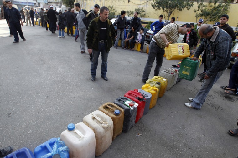 Long lines for fuel in Gaza as energy crisis continues