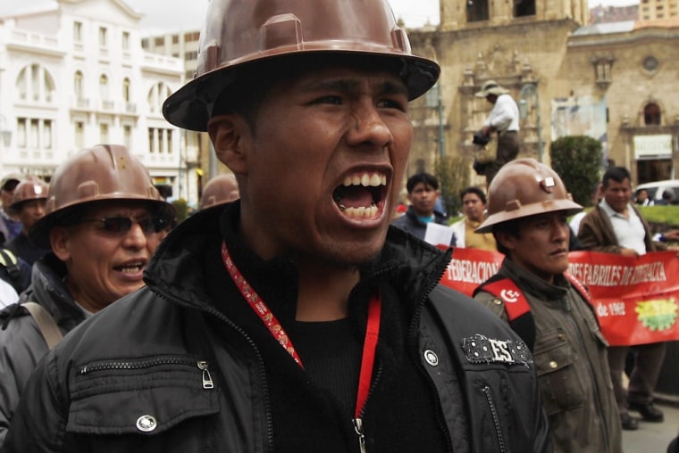 Miners protest against Bolivian government, demand higher wages