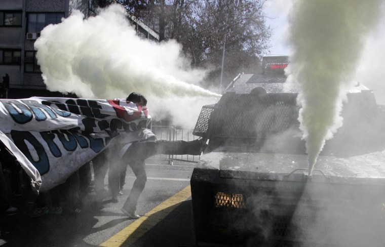 Students protest education cuts in Santiago