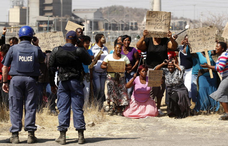 South African women protest police shooting of striking miners