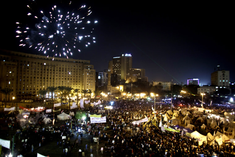 Morsi leaves presidential palace in Cairo amid protests