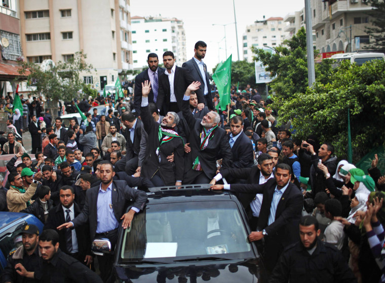 Hero's welcome as exiled Hamas leader returns to Gaza