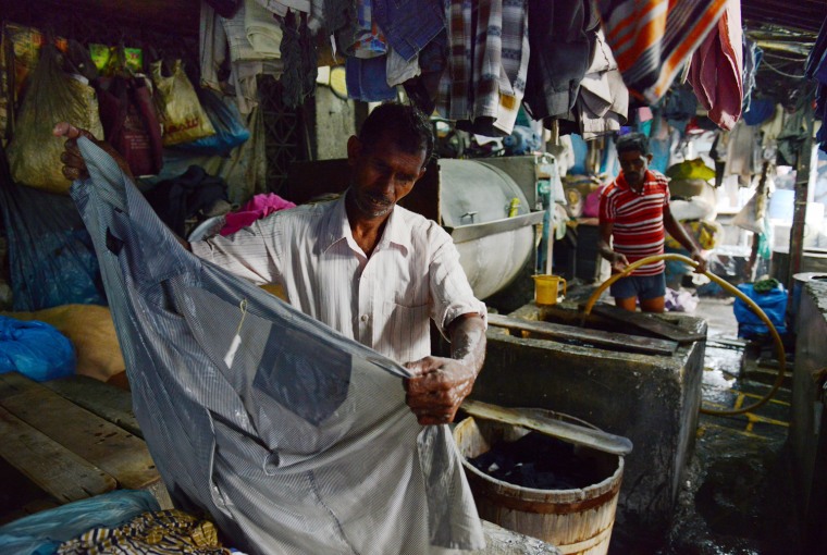 Indian laundry men spin out decades-old tradition