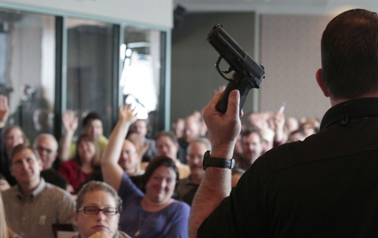 Gun group trains 200 Utah teachers to use weapons in school