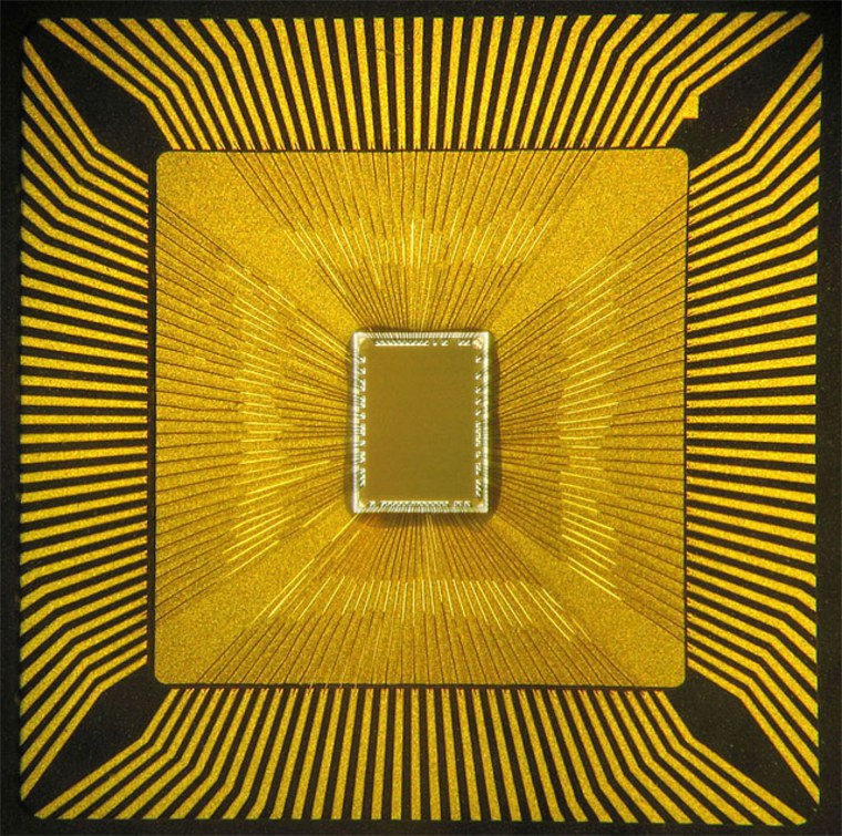 IBM unveils brain-like chip IBM unveils brain-like chip
