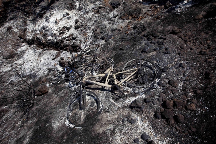 Winds feed wildfire near Valencia, Spain