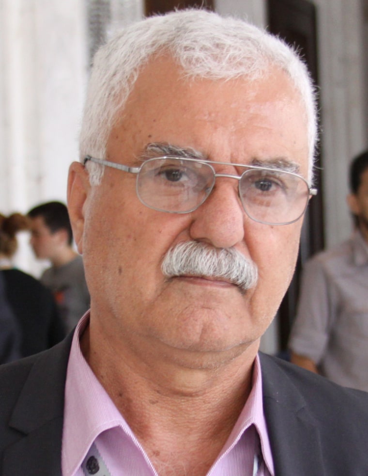 Syrian groups come to blows while seeking peace