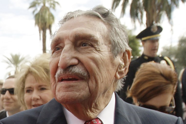 Raul Castro, 96-year-old former US ambassador and Arizona governor ...