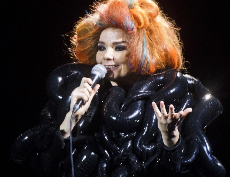 Bjork serenades Denmark in giant worm dress