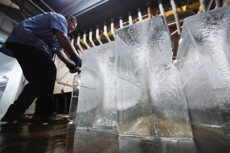 Ice sales soar as heat continues on East Coast
