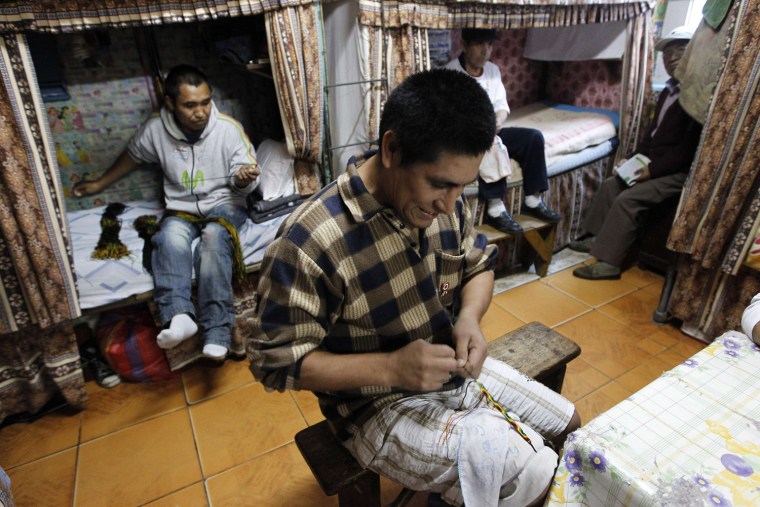 Inmates prepare for Peru's independence day celebrations