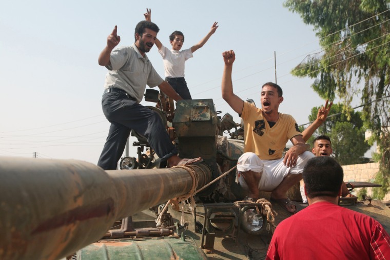 Syria rebels capture checkpoint outside Aleppo