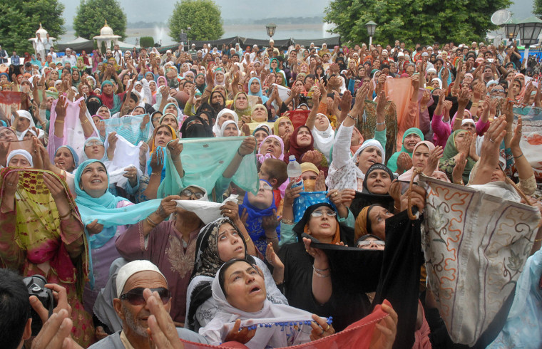 Kashmiri Muslims celebrate Mehraj-u-Alam