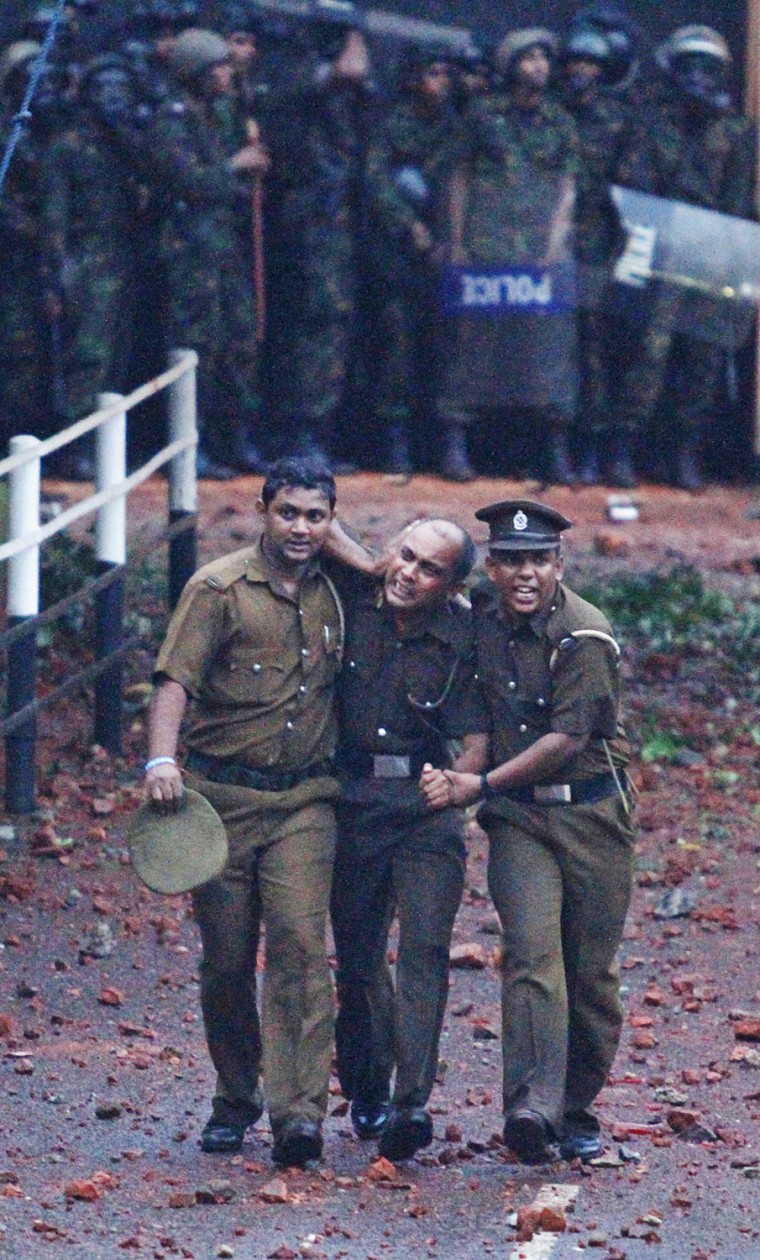 Dozens killed in prison gunfight with Sri Lankan police