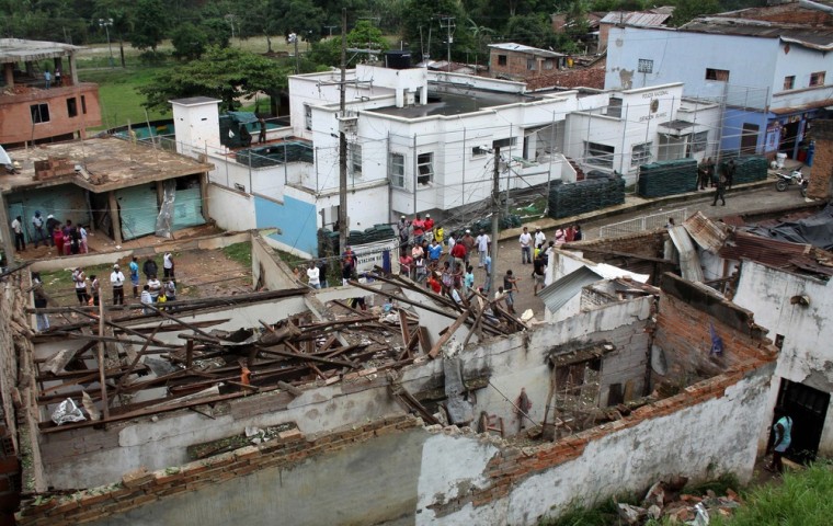 FARC rebels injure 25 people, damage more than 60 homes in Colombia