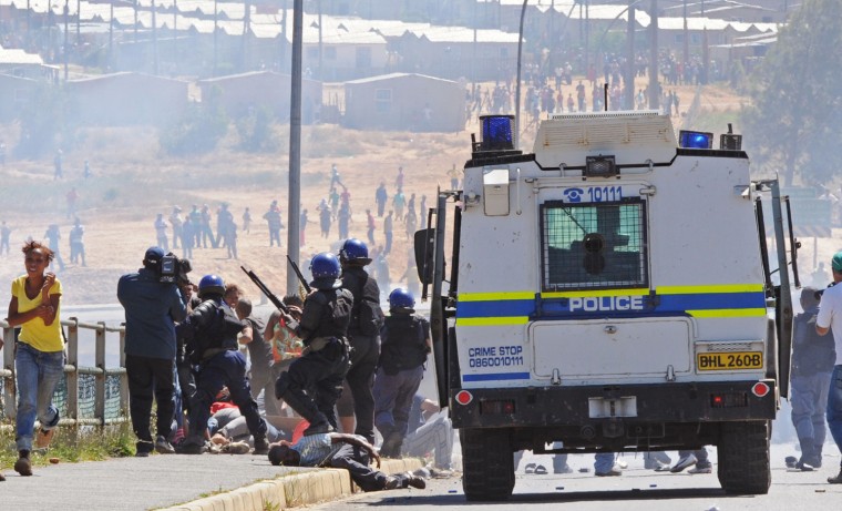Violent labor strikes expand to South Africa farms