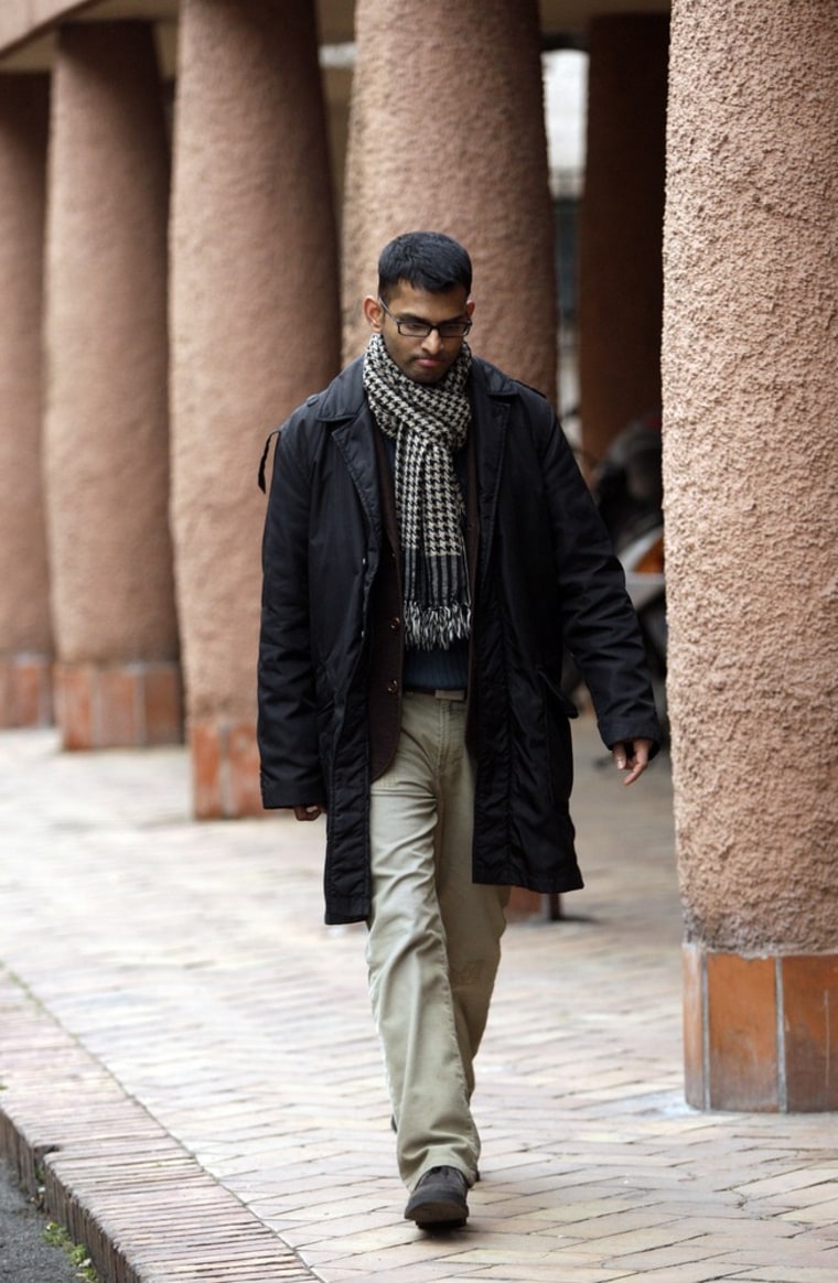 Brother keeps hope alive as cruise search is halted