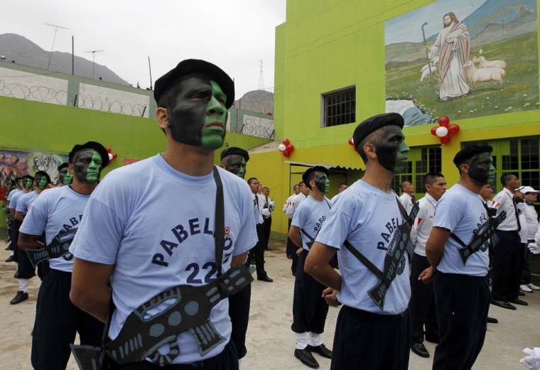 Prisoners find relative freedom behind bars in Lima