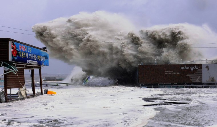 Typhoon Sanba rocks South Korea with huge waves