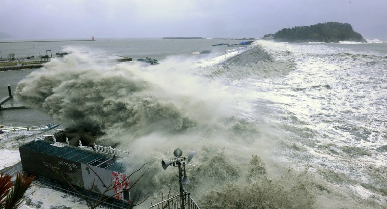 Typhoon Sanba rocks South Korea with huge waves
