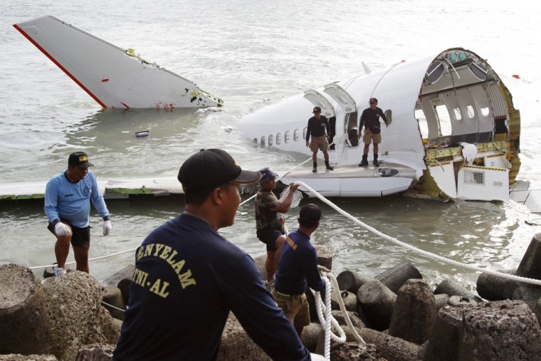 Crashed airplane lifted from sea in Bali