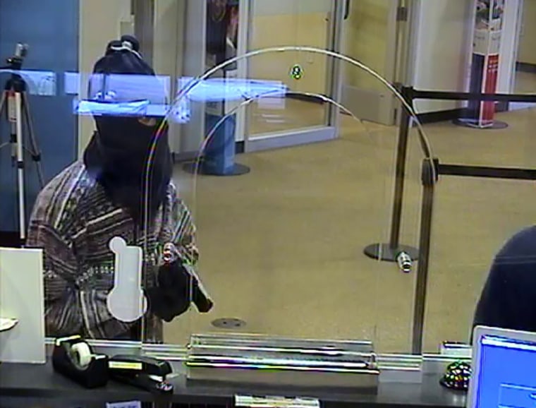 Fbi Suspect In Mississippi Bank Robbery That Left Cop Dead Now Tied To