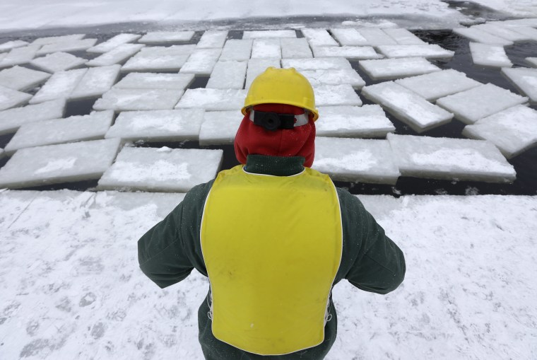 Adirondack ice palace built by 'shock' camp inmates