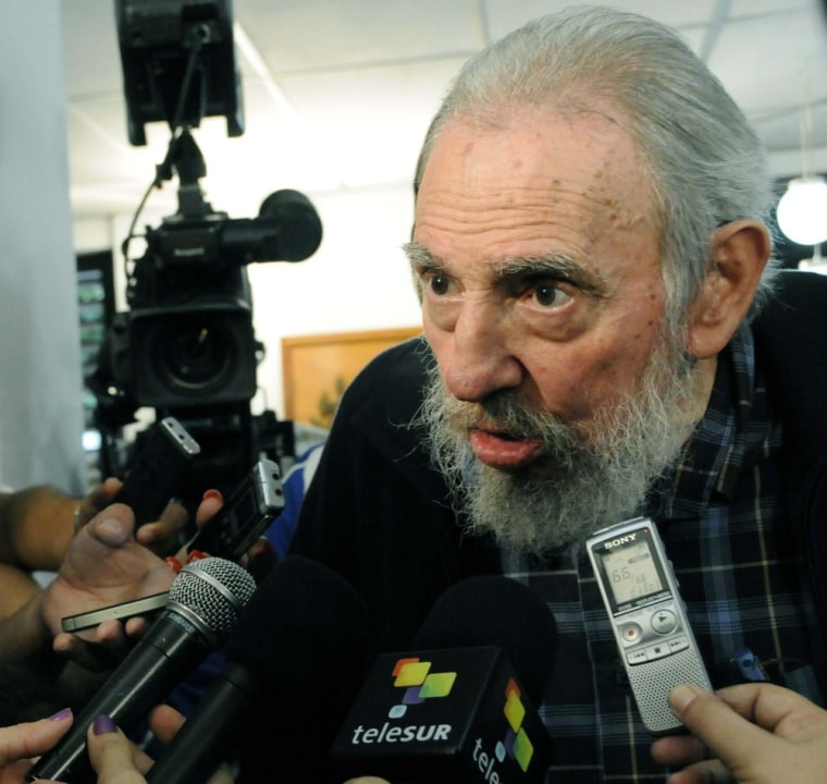 Cuba's Fidel Castro makes first extended public appearance since 2010