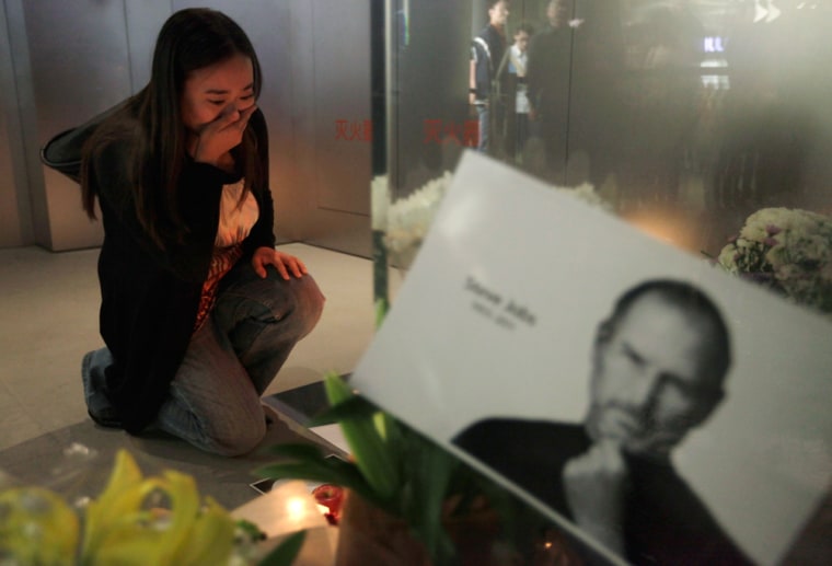 Chinese Apple fans say farewell to 'Master Jobs'