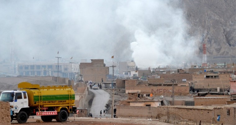 Market bomb attack kills dozens in Pakistan