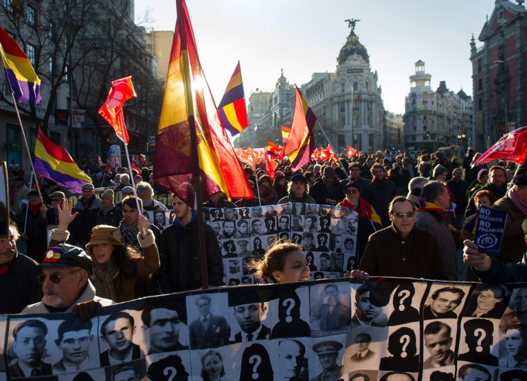 Thousands in Spain protest austerity, corruption