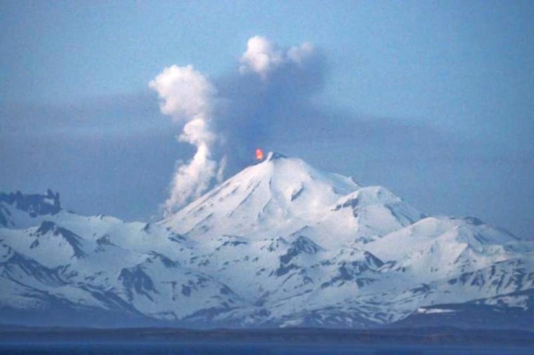 Lava fountain, ash cloud erupt from Alaska volcano