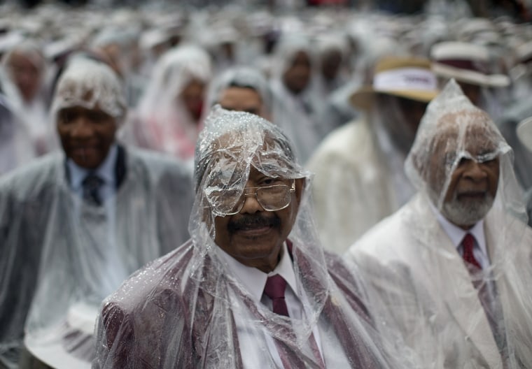 Morehouse graduates, alumni brave driving rain to hear Obama's ...