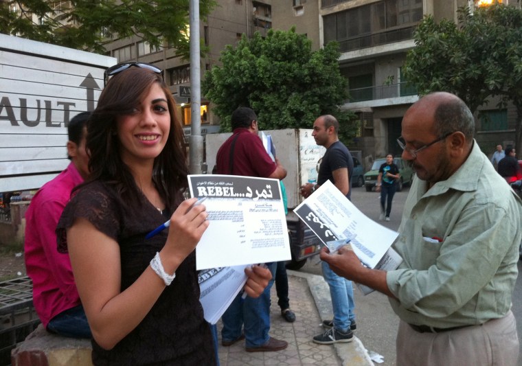 Egypt's 'rebels' gather millions of signatures to protest Morsi