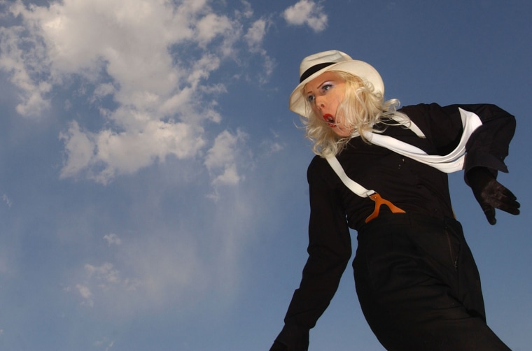 Famed burlesque performer Sparkly Devil killed in California auto accident