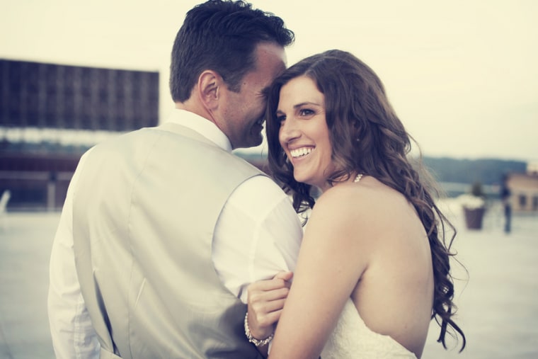 Real wedding: Rooftop romance in Minnesota