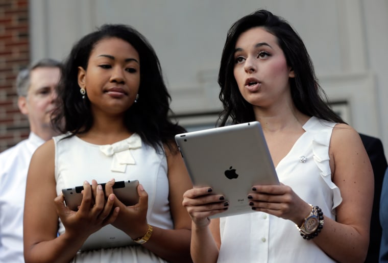 White sororities admit black students at University of Alabama