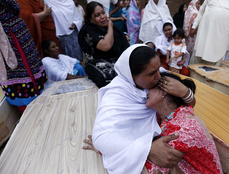 Sunday morning bomb at Christian church in Pakistan kills at least 75