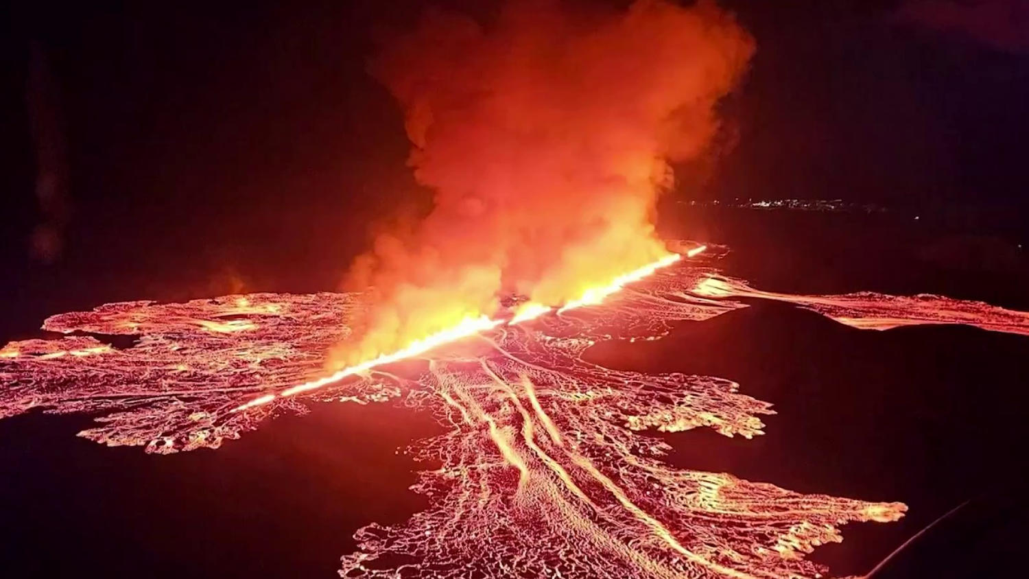 volcano eruption night time