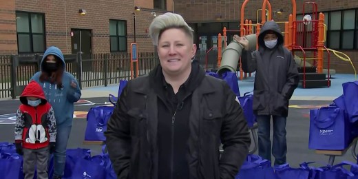 Avon donates $450,000 worth of toys for boys and girls to TODAY’s Toy Drive