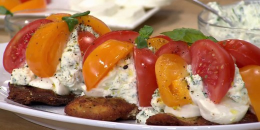 Red carpet cocktails, movie-themed food: DIY ideas for your Oscar party