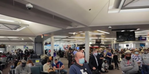 ‘Drop it!’ Actors with guns nearly shot by police