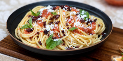 Make Lidia Bastianich's delicious pasta primavera in 10 minutes