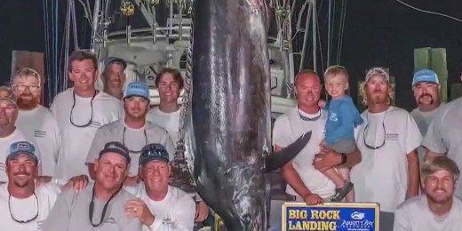 Explosion Rocks ExxonMobil Refinery in Torrance, California