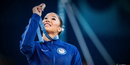 Raygun tries 'kangaroo hop' during breaking performance at Paris Olympics